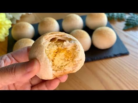 圓圓的外型乍看就像是一輪明月好看又好吃月娘酥Golden Moon Pastry 中秋節 中秋點心 YouTube