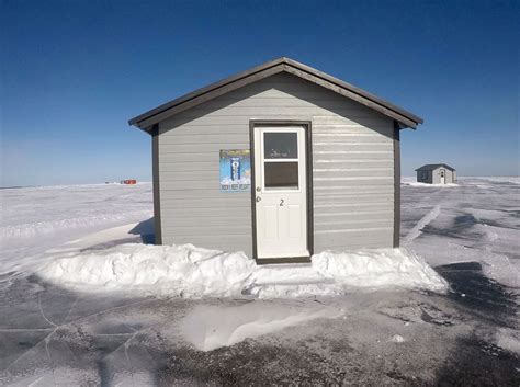 Rocky Reef Fishing Resort Ice Fishing Fish House Rental 2 On Lake