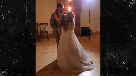 Siamesas Abby Y Brittany Hensel Son Vistas Por Primera Vez Desde La