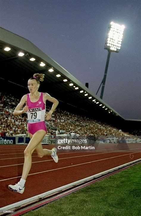 Liz Mccolgan Of Great Britain In Action During The Womens 3000 Metres