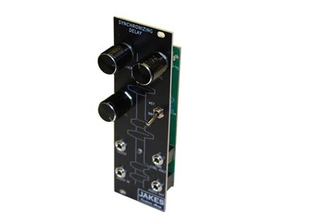 Synchronizing Delay Eurorack Module Jcs