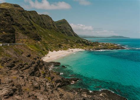 7 Breathtaking Places On Oahu That Feel Like Jurassic Park