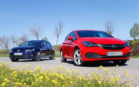 Opel Astra Vs Volkswagen Golf ¿con Cuál Te Quedas Clicacoches