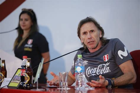 Conferencia de prensa del DT de la selección peruana Ricardo Gareca
