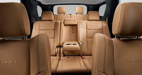 Dodge Durango 2026 Price In Uae Images Reviews Specs And Features