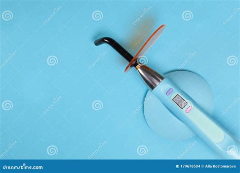 Device For Drying Filling Material In The Teeth Dental Equipment Stock