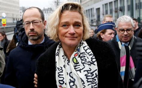 Elle Clame être La Fille Du Roi Belge La Justice Force Albert Ii à Un