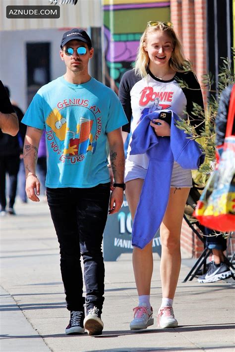 Joe Jonas Is Grabbing Himself A Handful Of Sophie Turner As The