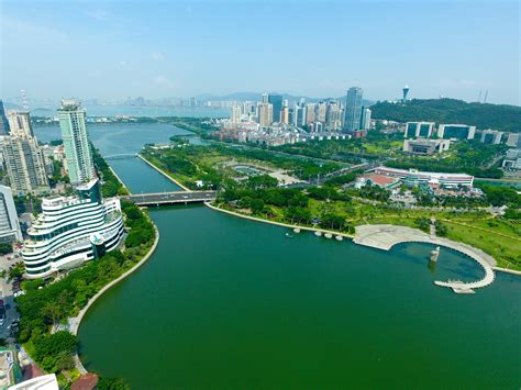 New China 中文 On Twitter 【飛閱廈門】香山遊艇碼頭、鼓浪嶼、筼筜湖、廈門大學新華社記者用無人機帶你飛閱廈門。金磚
