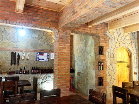 მასპინძელი Visitajara