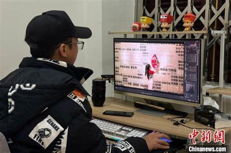新春见闻云南边境小城年味新 柴焙咖啡香飘中越 河口 越南 中国