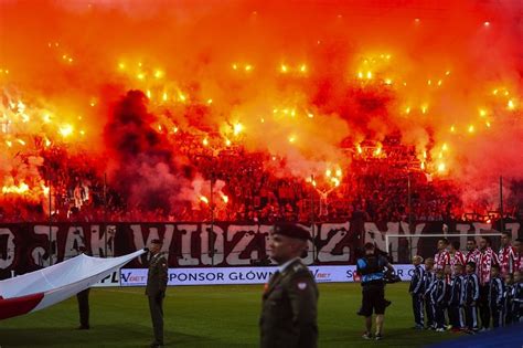 Derby Krakowa 2017 Gorące trybuny na meczu Wisła Cracovia Gazeta