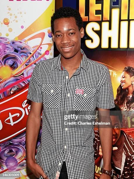 Let It Shine Cast Photos And Premium High Res Pictures Getty Images
