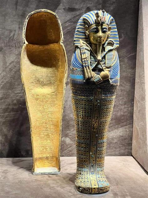 3 قطع أثرية من الذهب لتوت عنخ آمون داخل متحف شرم الشيخ صور