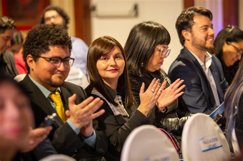 Estudiantes de la U Arcis recibieron su certificación de formalización de estudios por la UCM