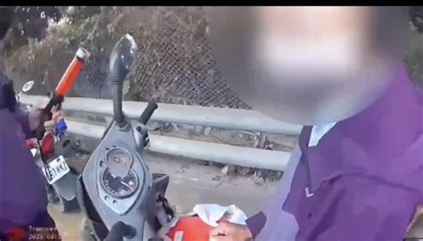通緝犯違規遭攔查誆忘記身分證號 警喝斥：賣擱假啦！ 社會 中時