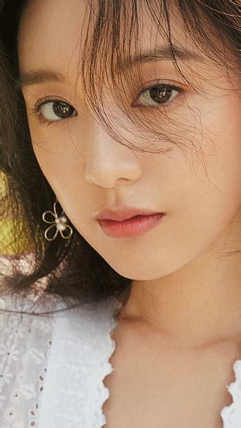 Kim Ji Won