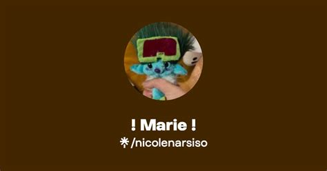 Marie Twitter Instagram Facebook Tiktok Twitch Linktree