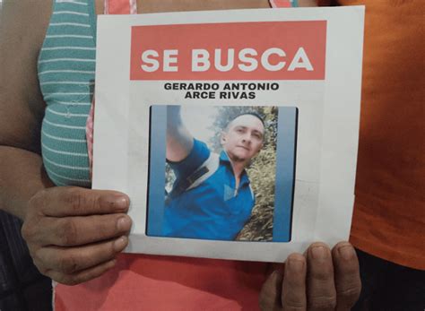 Padres Buscan A Su Hijo Que Desapareció Hace Dos Meses En Ataco La
