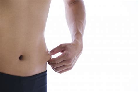 男のお腹を凹ませるのは意外と簡単！効果的な方法とは？ メンズエステに行こう！ ～初心者のためのメンズエステ情報サイト～