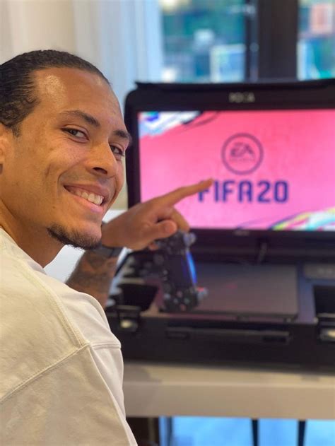 Virgil Van Dijk Virgil Van Dijk Liverpool Liverpool Fc