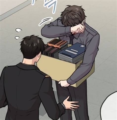독구 on Twitter 링신루 이거 진짜 개씹탑짤임 아니 저기 책이 몇개고 서류더미가 몇개냐 저거 무서워하는 기색없이