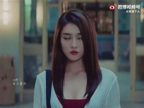 又美又欲的小姐姐。你叫什么名字啊！新浪新闻