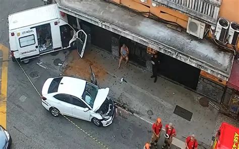 Acidente Envolvendo Ambulância Deixa Quatro Feridos No Rio Enfoco O