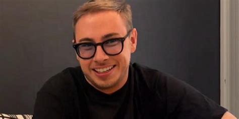 Salta La Lezione Di Educazione Sessuale Il Pornostar Max Felicitas