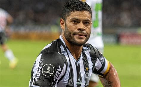 Confirmado Hulk é do Palmeiras