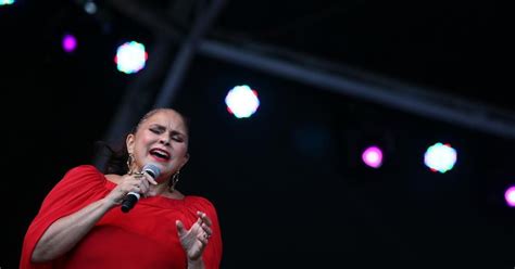Fafá De Belém Fará Concerto De Natal Em Porto Alegre Gzh