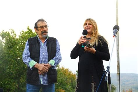 Мими Николова първата носителка на Златният Орфей пее на връх над с