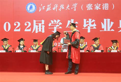 迎着光亮向未来 2022届毕业生逐梦起航