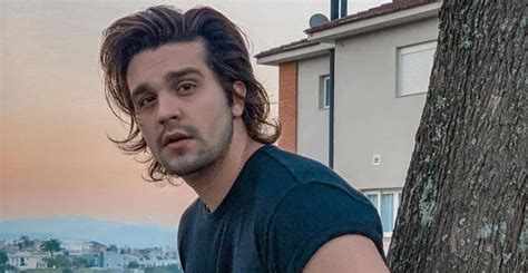 Luan Santana Estaria Vivendo Affair Influencer Diz Colunista