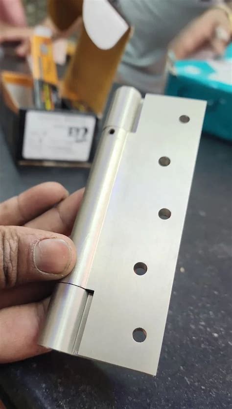 Stainless Steel Spring Loaded Hinges S S Thickness 2 Mm At ₹ 750piece In Pune