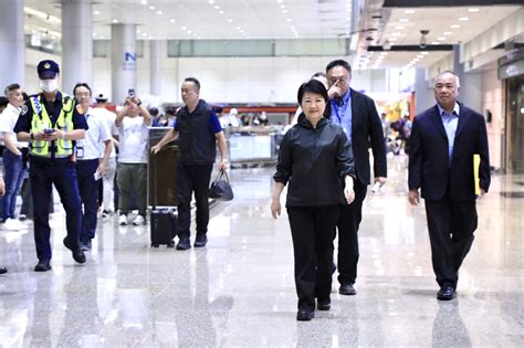 中颱凱米暴風圈擴大 盧市長清晨獨自返抵國門：關鍵時刻與市民家人同在 台中時報 Taichungtimes