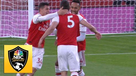 Sokratis Papastathopoulos Puts Arsenal In Front V Crystal Palace
