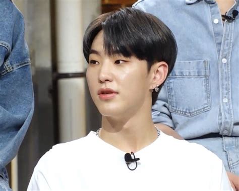 Hoshi Twitter Pics