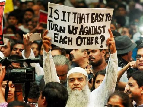Mob Reportedly Assaults Muslim Man In Kanpur Even As Minor Daughter