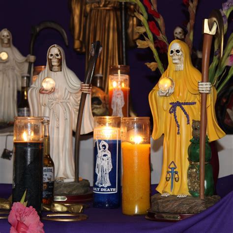 La Historia De La Santa Muerte Blanca Roja Y Más