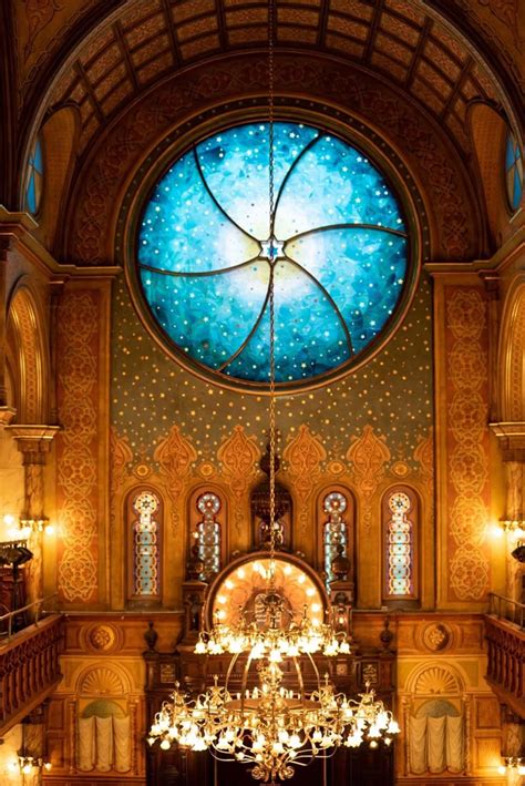 Community Bands Together To Restore Crumbling 19th Century Synagogue In