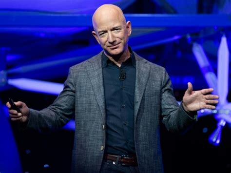 Jeff Bezos Steps Down As Amazon Ceo Andy Jassy Takes Over
