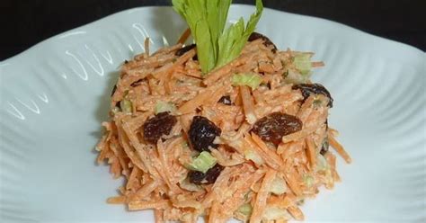 Les plats cuisinés de Esther B Salade de carottes aux raisins et
