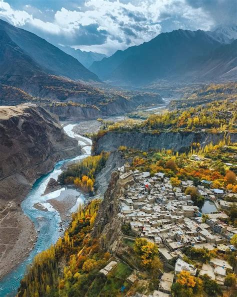 Wtmlondon Autumn Autumnvibes Autumnhunza Autumngilgit