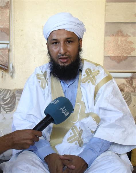 ولد بداه الإمام يخطئ ولكن تمكن مساءلته بطريقة مُحترمة فيديو