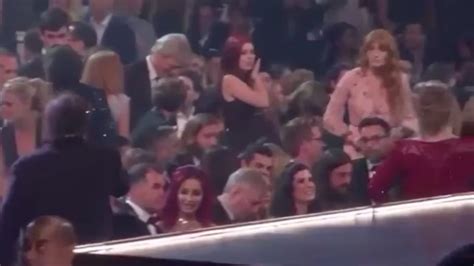 Florence Welch Wanting To Greet Adele But Doesnt R Florenceandthemachine