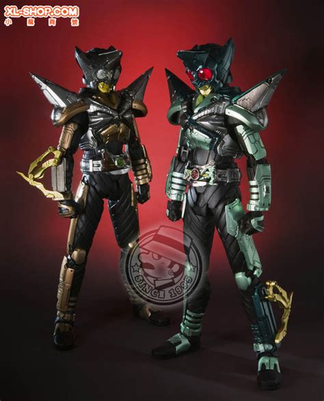 Bandai S I C Vol 67 Kamen Rider Kabuto Kamen Rider Kick Hopper