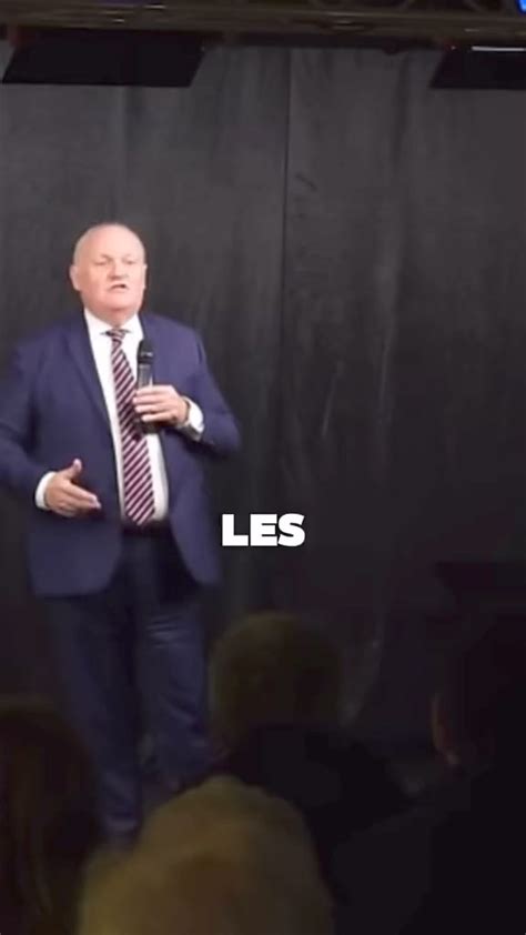 François Asselineau Répond à Vos Questions En Direct N°30 François Asselineau Was Live By