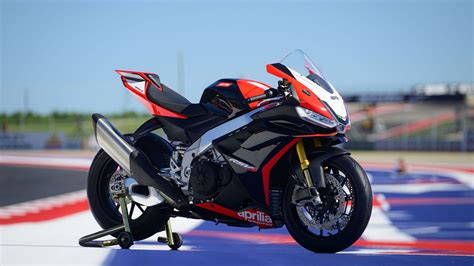 Aprilia Takes Wraps Off Sexy Rsv4 And Tuono V4 Limited Editions