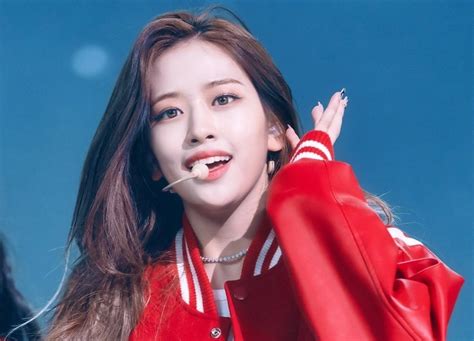Ahn Yu Jin Nữ Thần Tượng Tài Sắc Vẹn Toàn ở Kpop Giải Trí Znews Vn